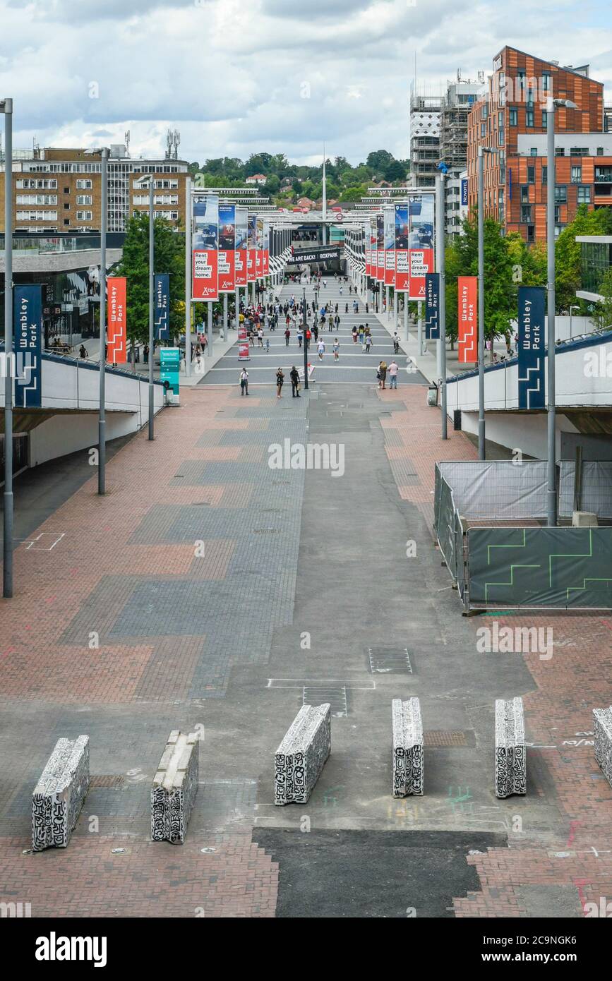 Empty football stadium arsenal hi-res stock photography and images - Alamy