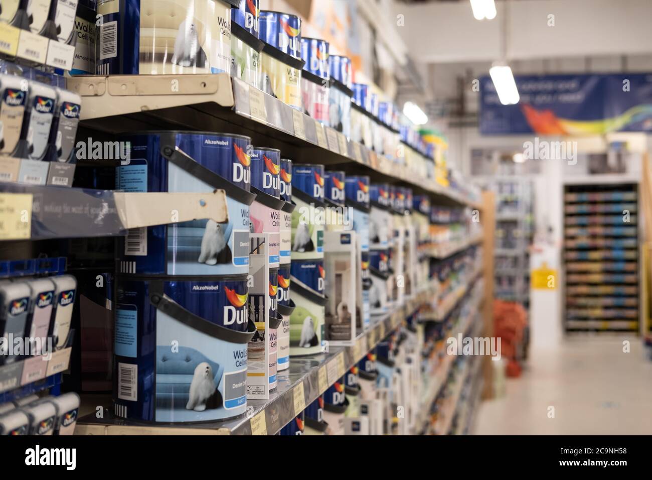 Focus diy store shop retail hi-res stock photography and images - Alamy