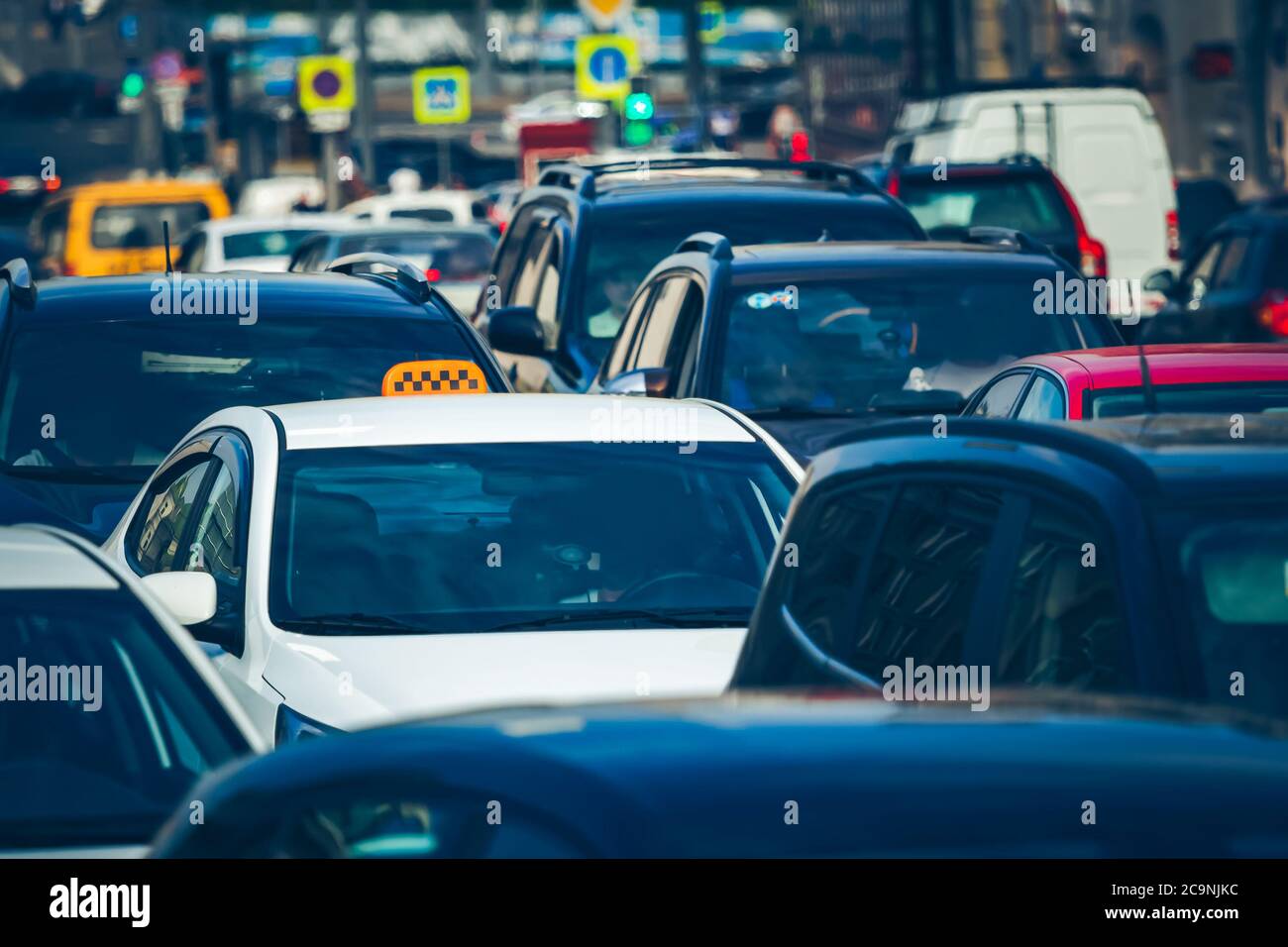 Traffic jam moscow taxi hi-res stock photography and images - Alamy