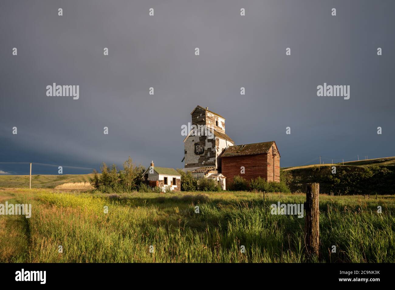 Old abandoned grain elevator in the badlands ghost town of Sharples ...
