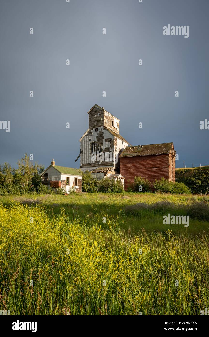 Old abandoned grain elevator in the badlands ghost town of Sharples ...