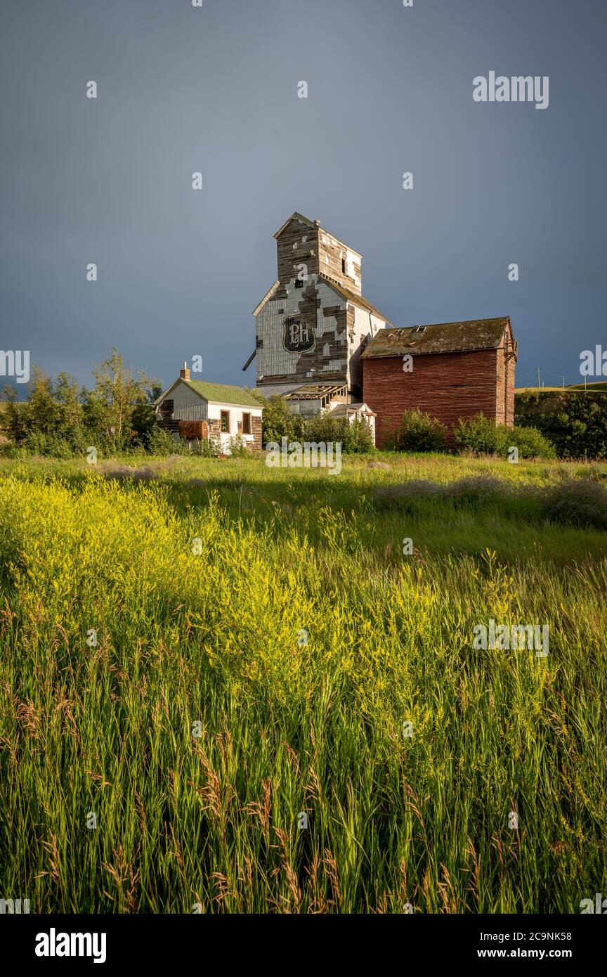 Old abandoned grain elevator in the badlands ghost town of Sharples ...