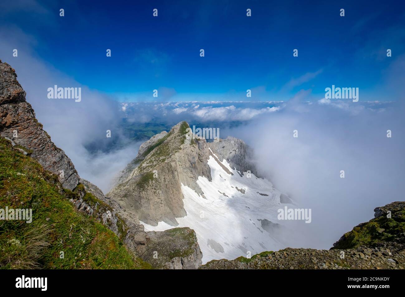 Alpine bergwelt hi-res stock photography and images - Alamy