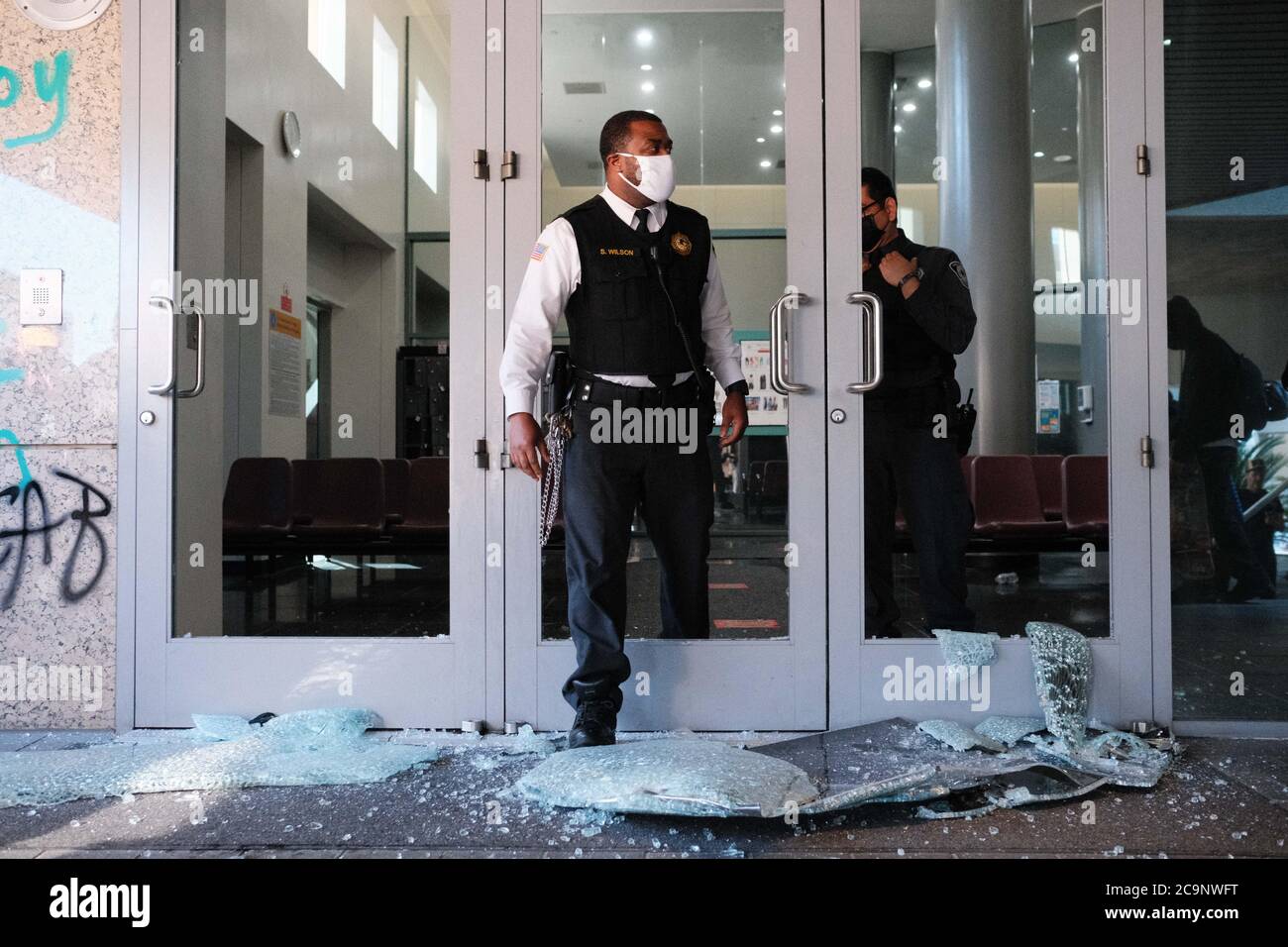 Los angeles metropolitan detention center hi-res stock photography and ...