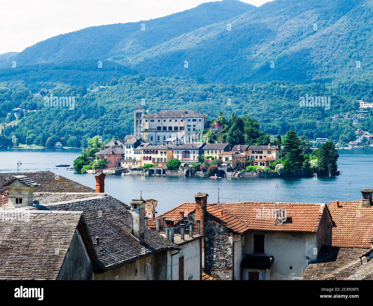 Orta San Giulio with Lake Orta and Isola San Giulio Stock Photo - Alamy