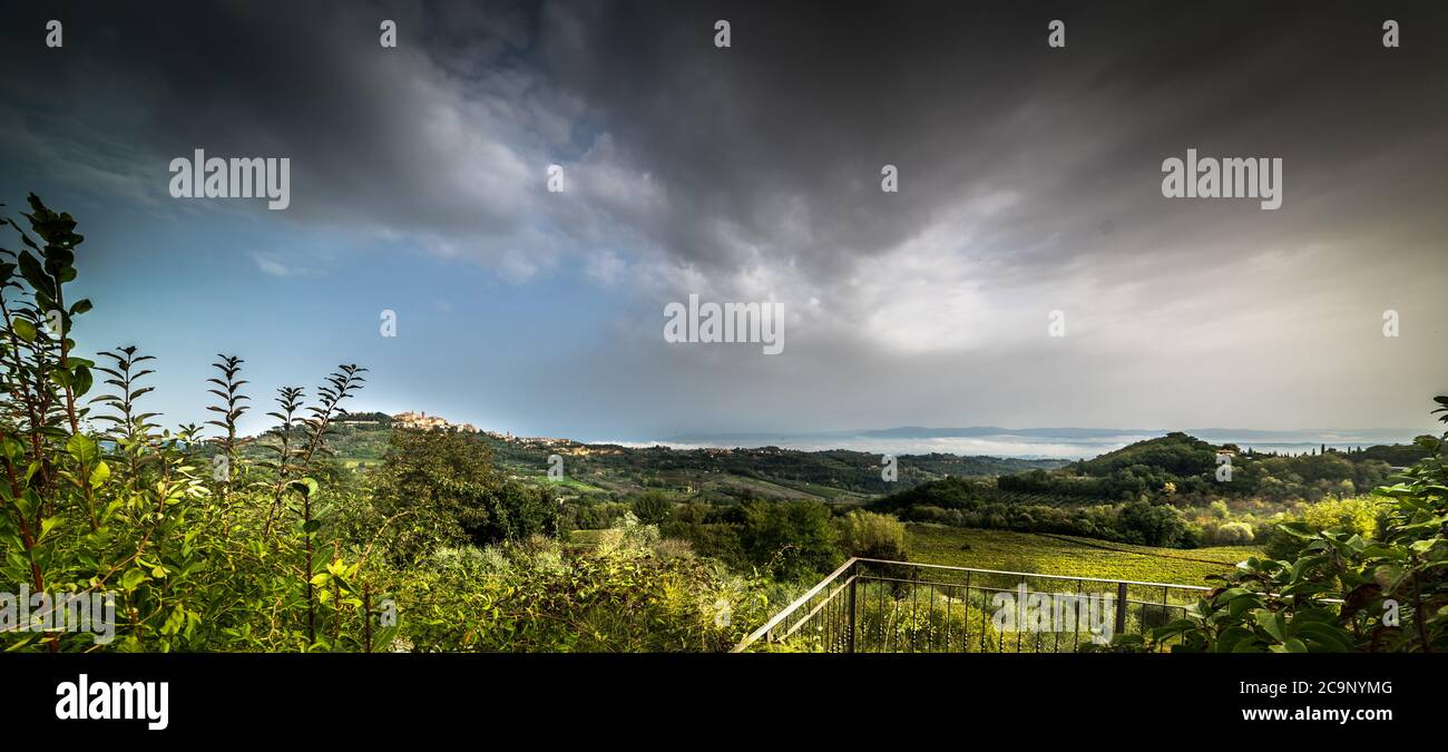 Dark clouds over tuscan hi-res stock photography and images - Alamy