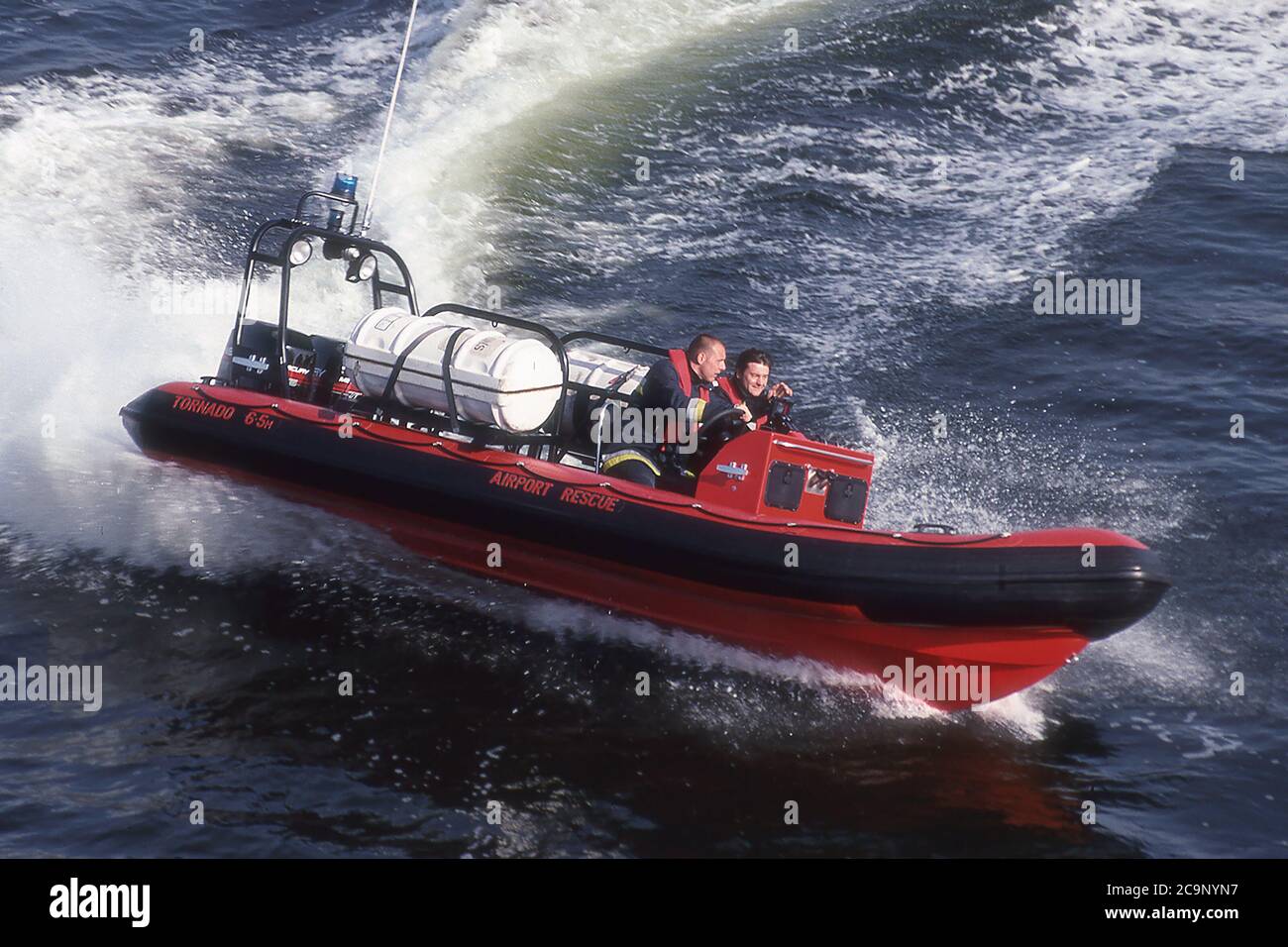 High speed rescue boat hi-res stock photography and images - Alamy