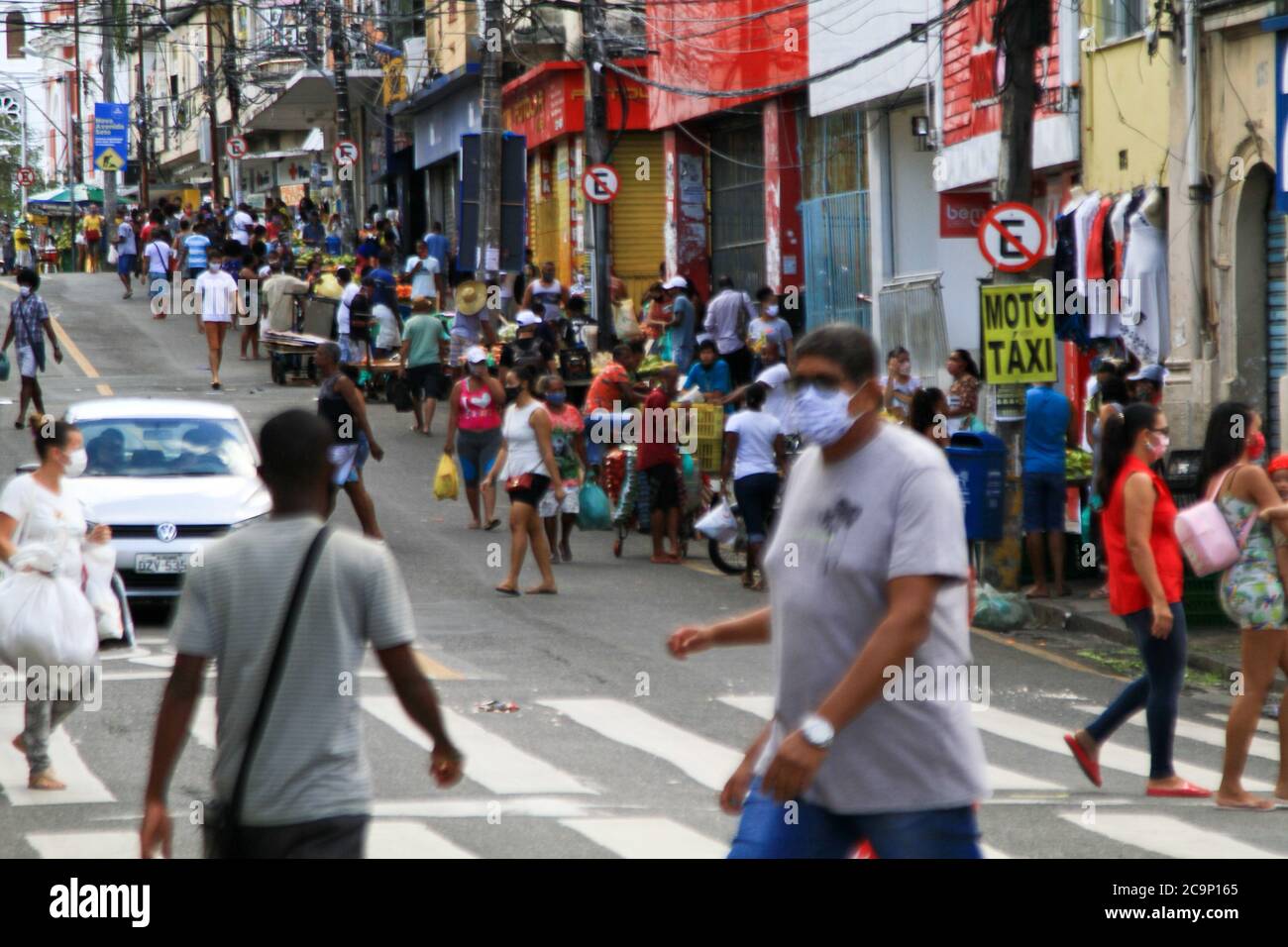 Salvador, Brazil. 01st Aug, 2020. Intense movement in the streets and ...