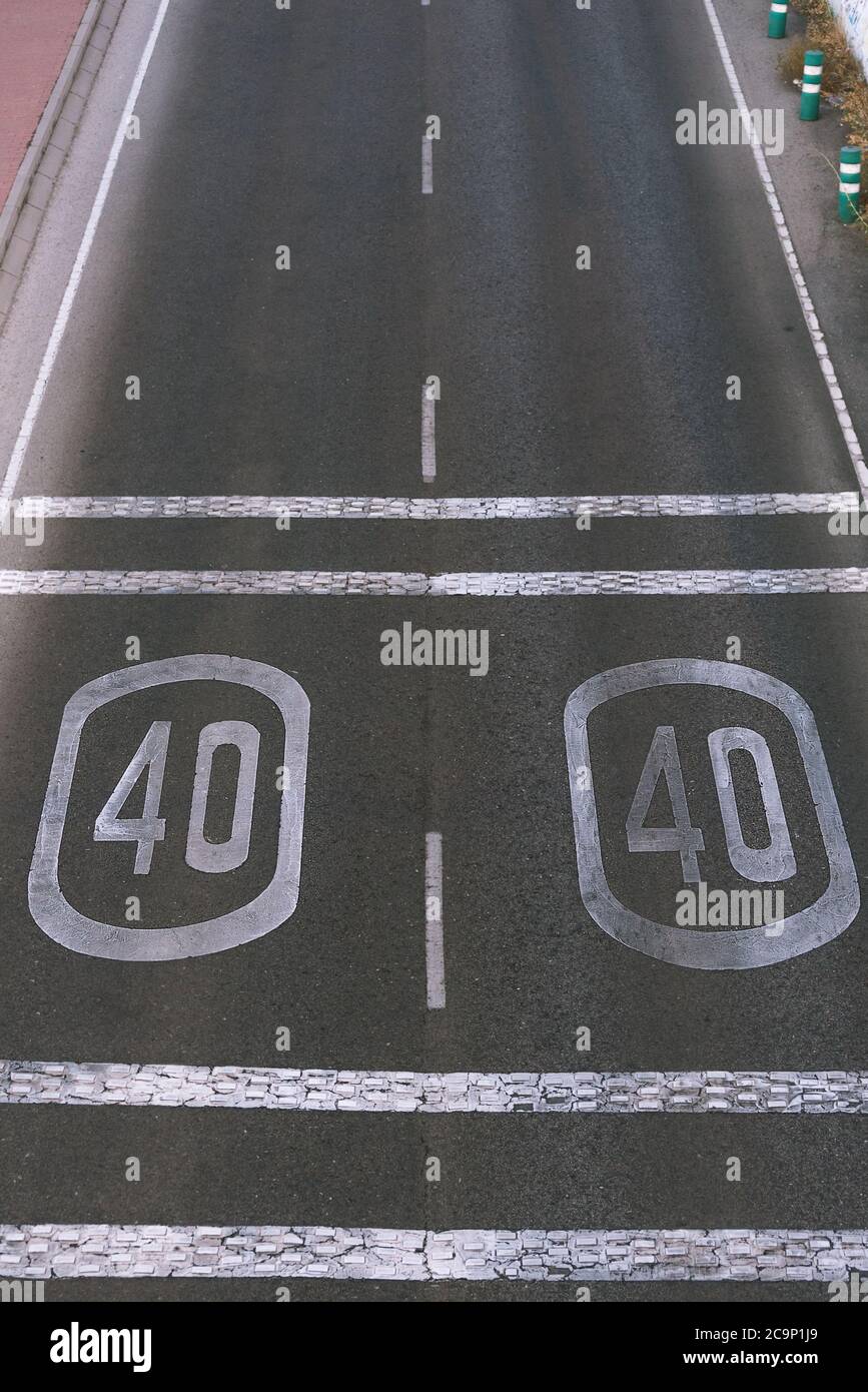 road sign 40 two lanes Stock Photo - Alamy