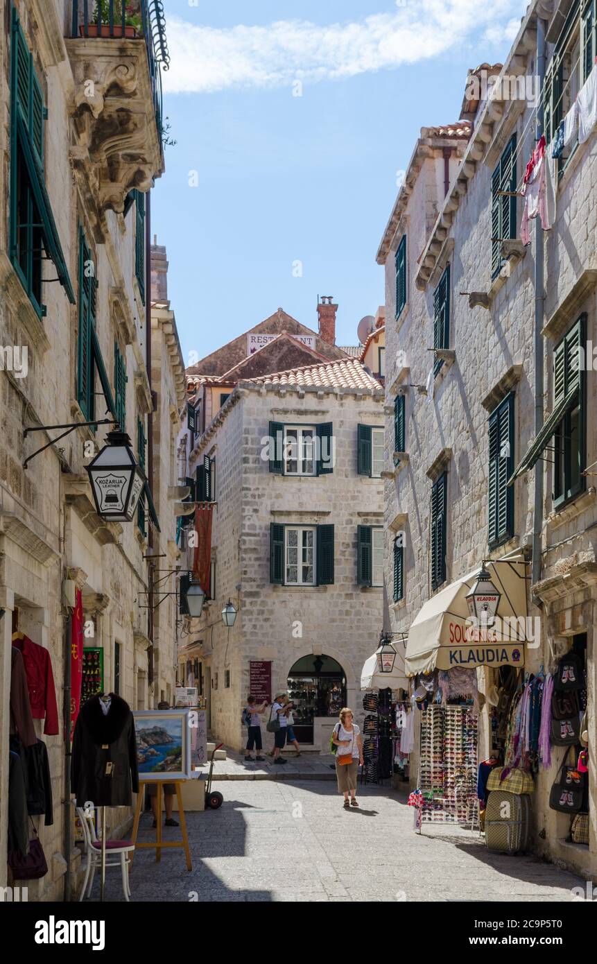 Streets of old town Dubrovnik Stock Photo - Alamy