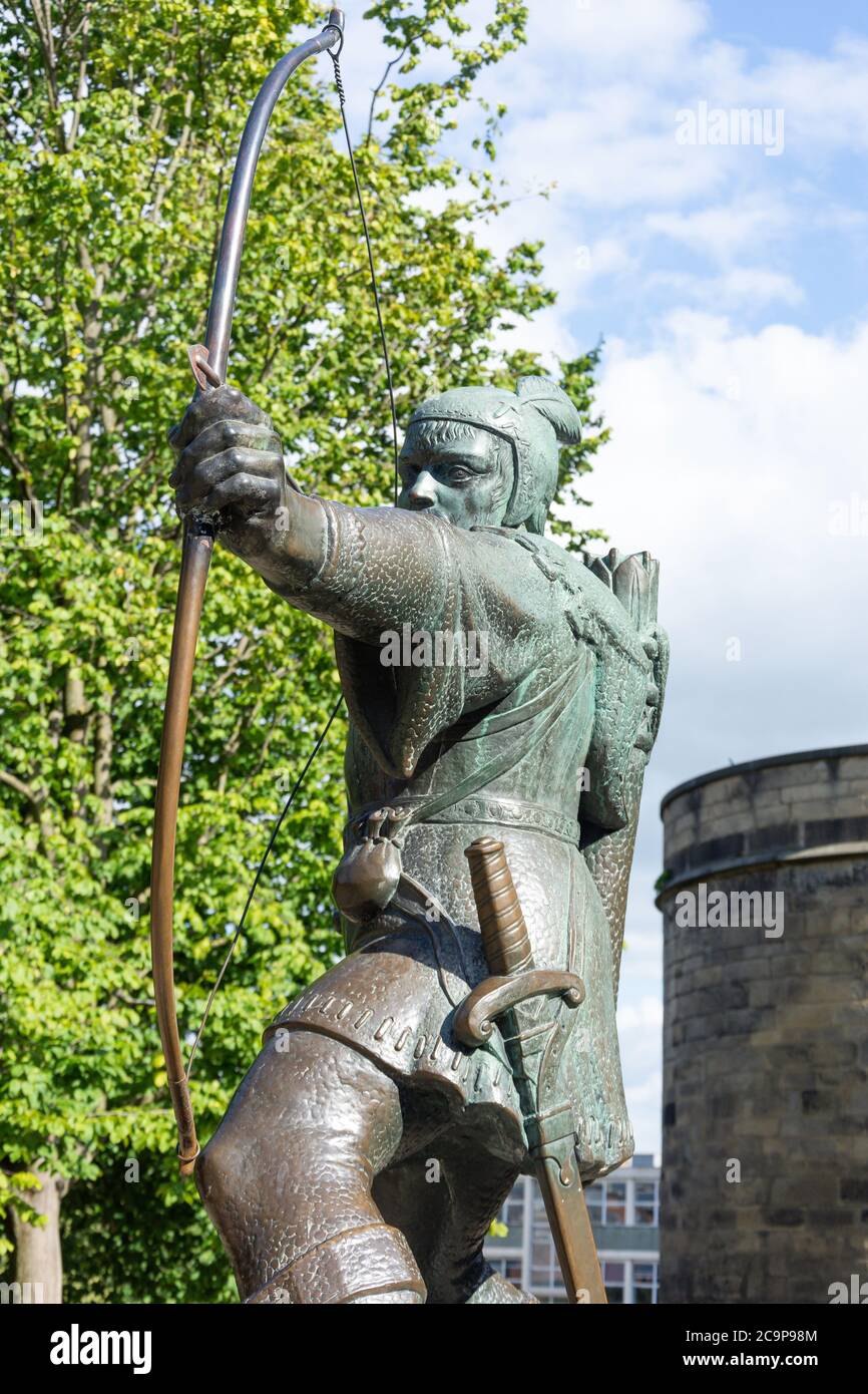 Robin hood nottingham castle hi-res stock photography and images - Alamy