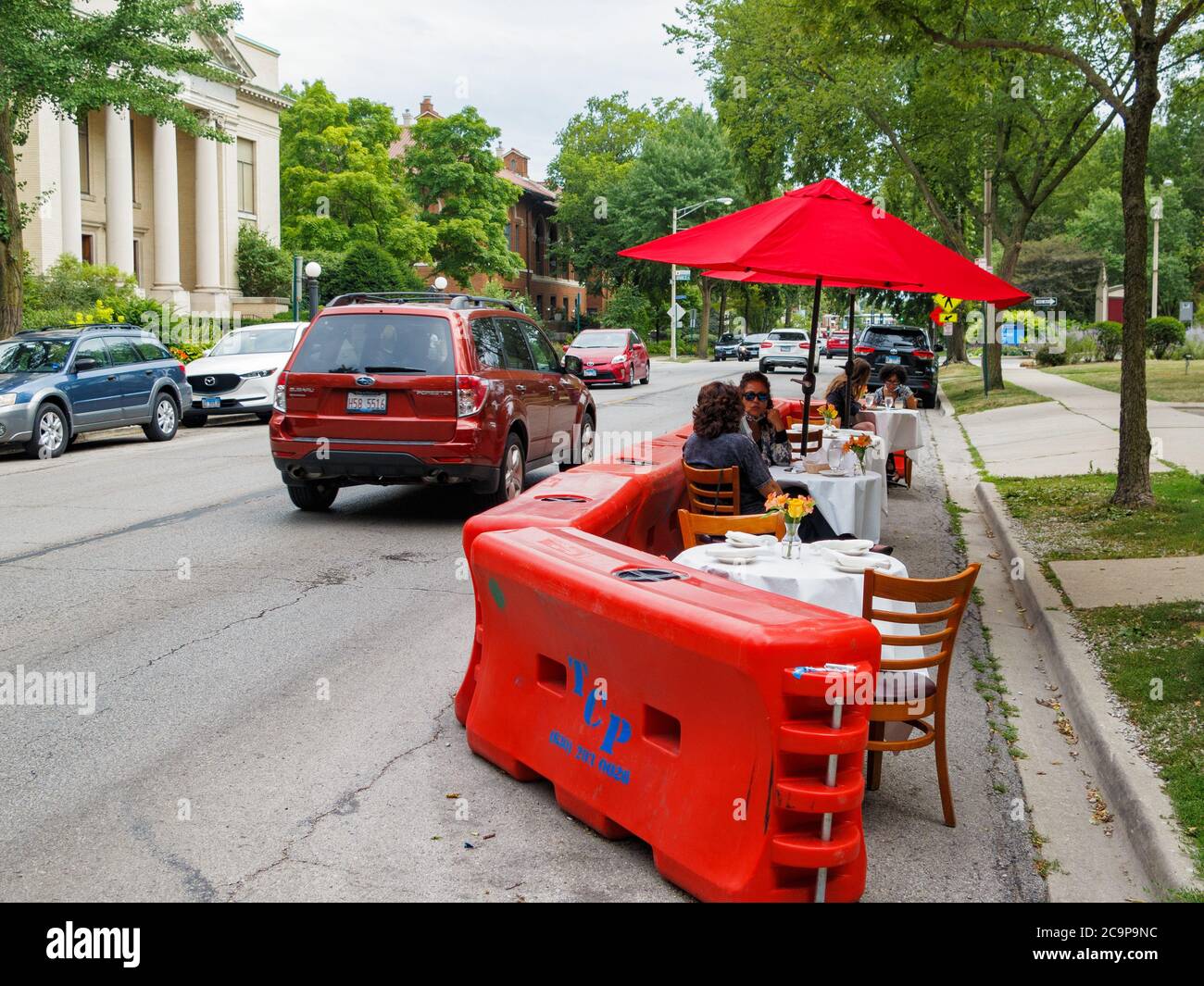 Health and safety in a restaurant hi-res stock photography and images ...
