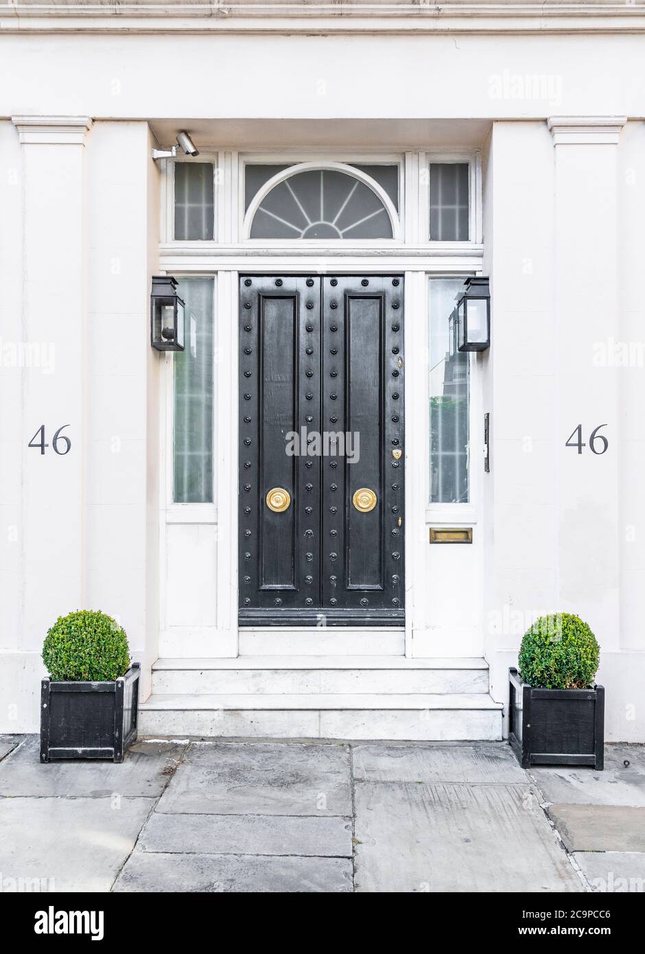 Luxury house exterior london belgravia hi-res stock photography and ...
