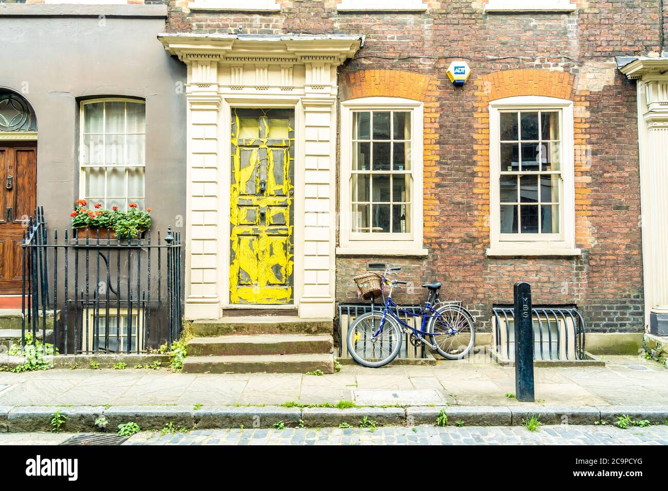 London gate 18th century hi-res stock photography and images - Alamy