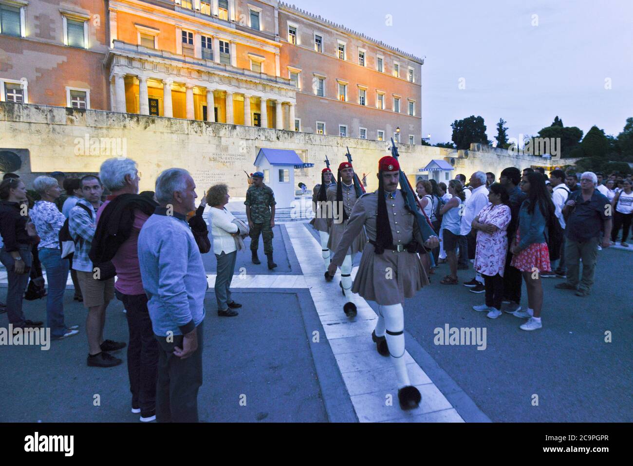 Soldiers royal guard change hi-res stock photography and images - Alamy