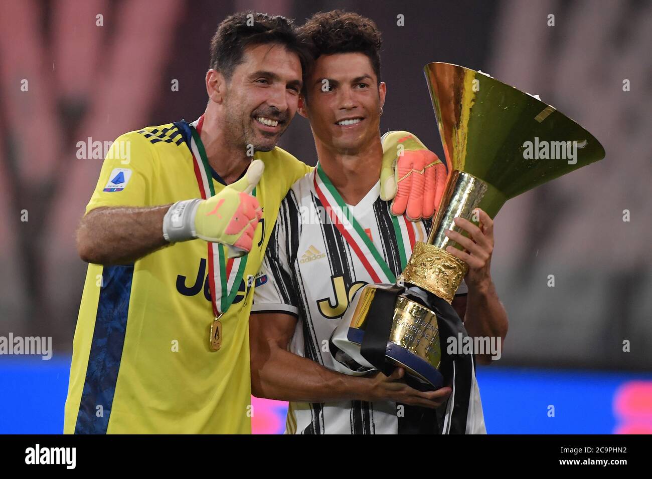 Gianluigi buffon trophy hi-res stock photography and images - Alamy
