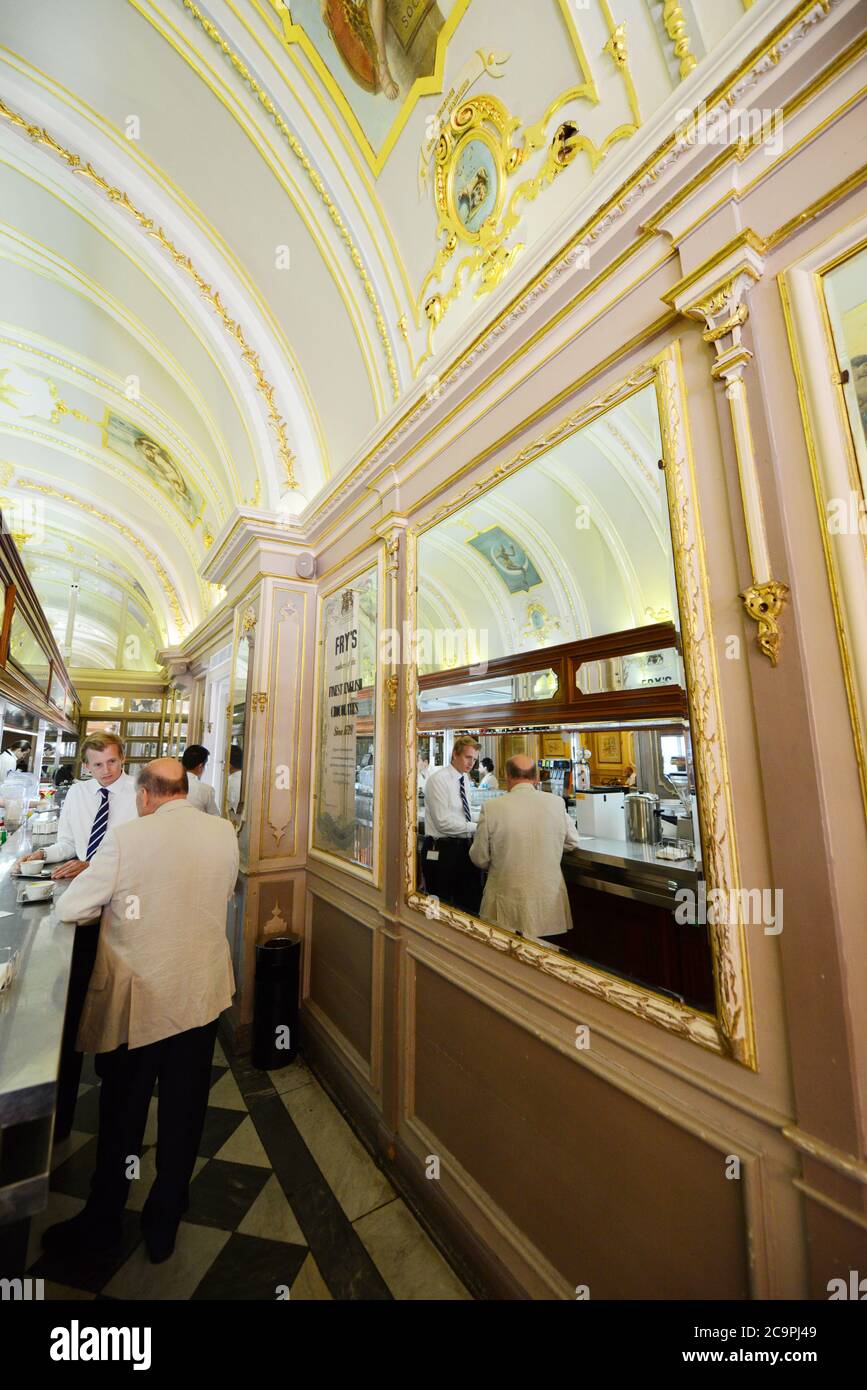 Caffe cordina valletta hi-res stock photography and images - Alamy