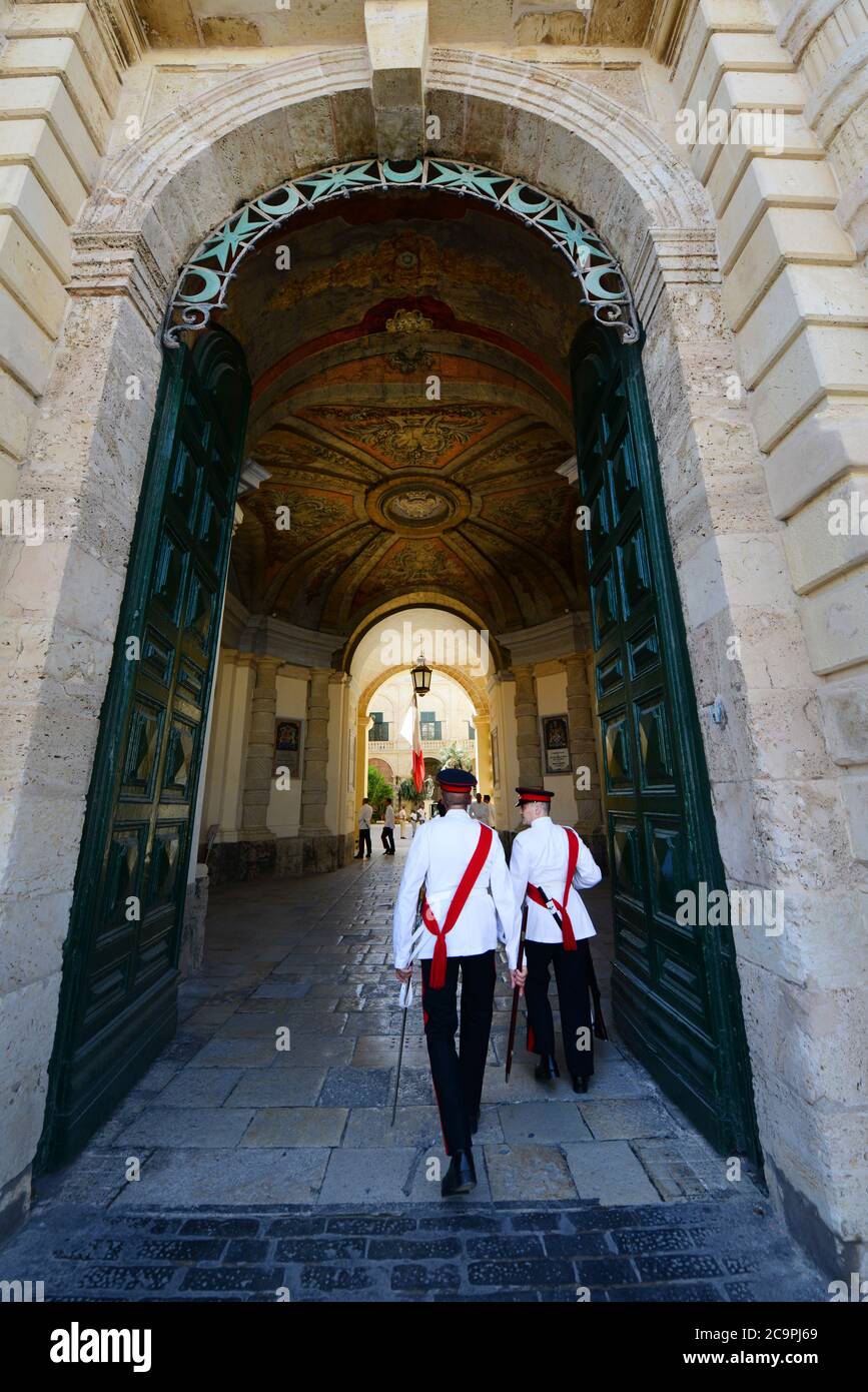 Changing of the guards ceremony at St. George Square in Valletta, Malta ...