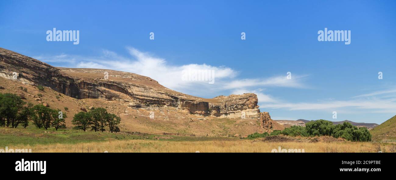 Landscape in the beautiful Golden Gate Highlands National Park ...