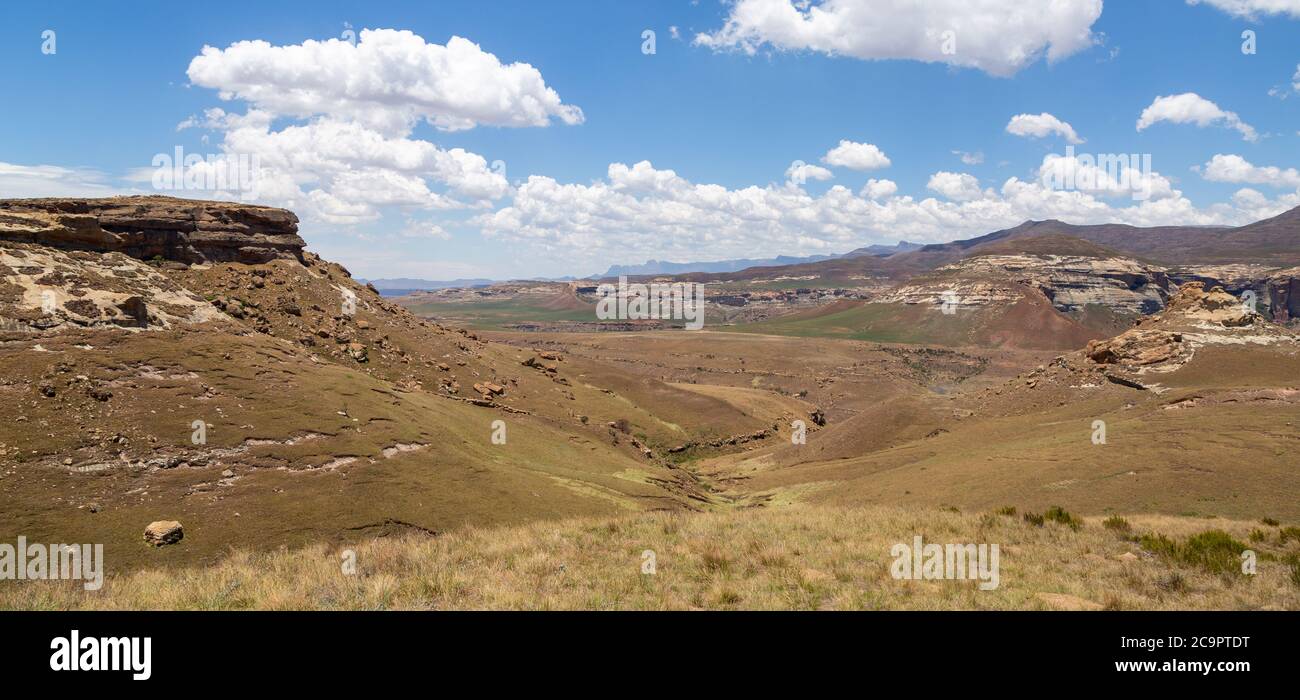 Landscape in the beautiful Golden Gate Highlands National Park ...