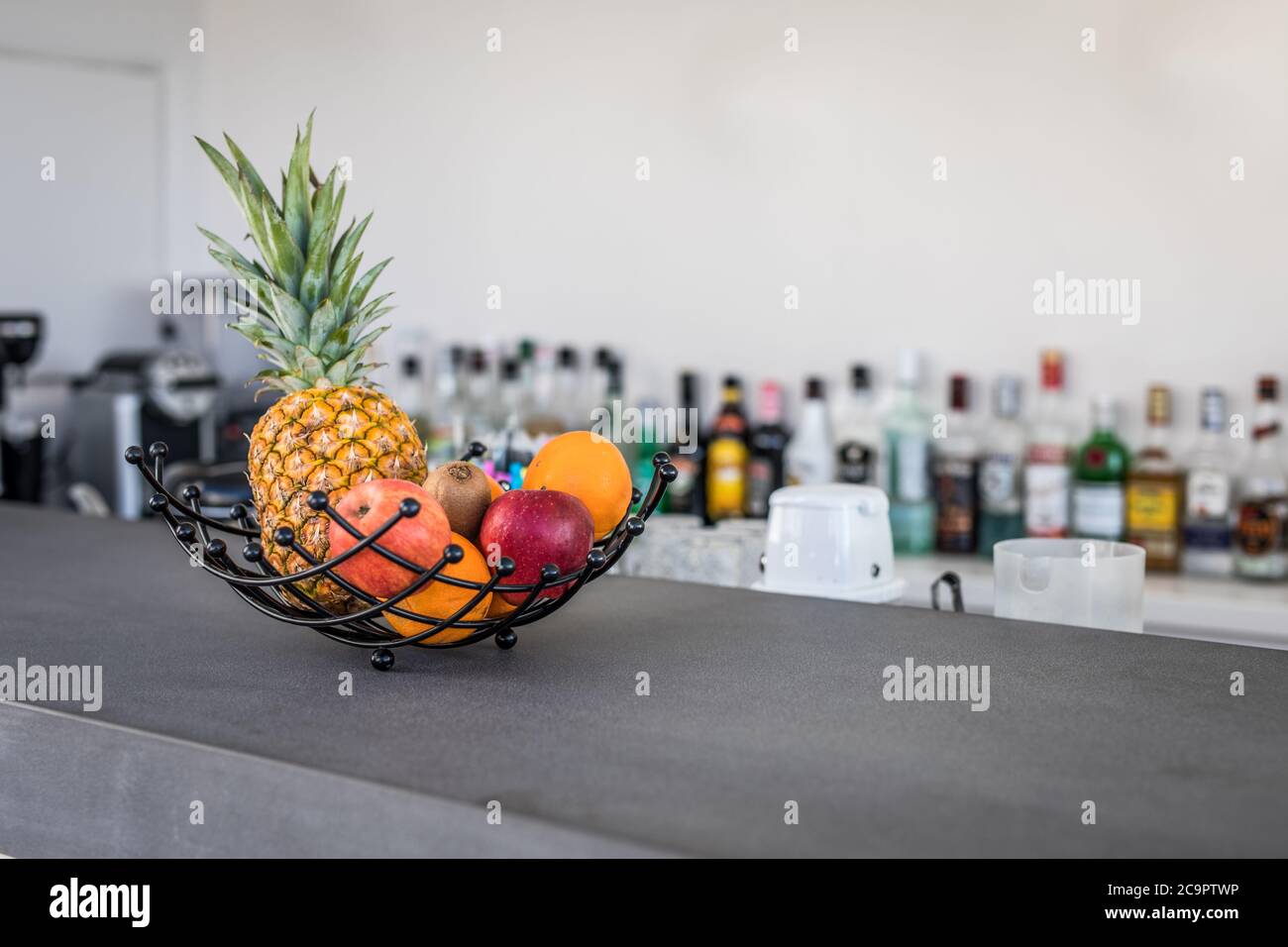 Bartender and cola drink on bar hi-res stock photography and images - Alamy