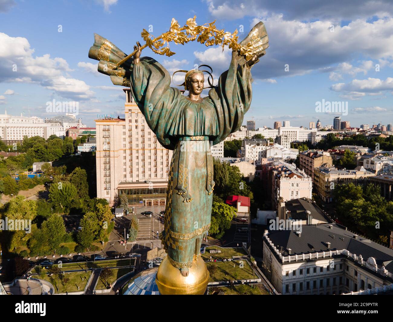 Monument on Independence Square in Kyiv, Ukraine Stock Photo - Alamy