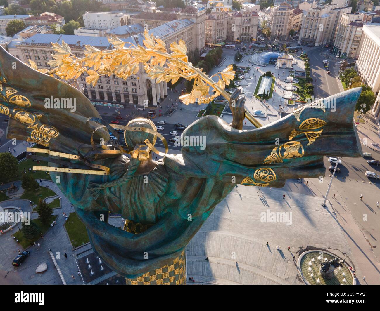 Monument on Independence Square in Kyiv, Ukraine Stock Photo - Alamy