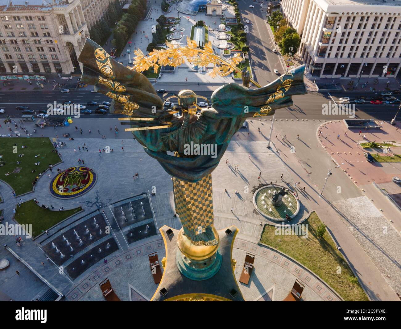 Monument on Independence Square in Kyiv, Ukraine Stock Photo - Alamy