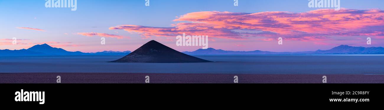 Arita cone hi-res stock photography and images - Alamy