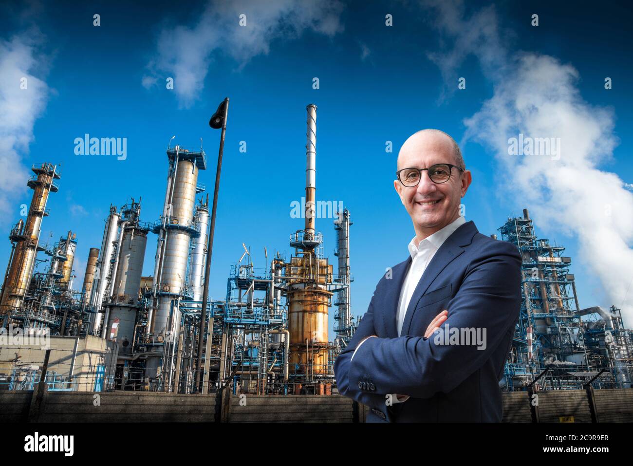 Gas manager hi-res stock photography and images - Alamy