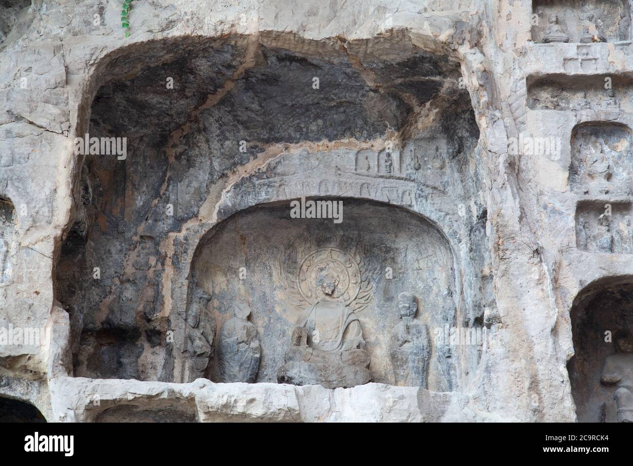 Famous Longmen Grottoes (statues of Buddha and Bodhisattvas carved in ...