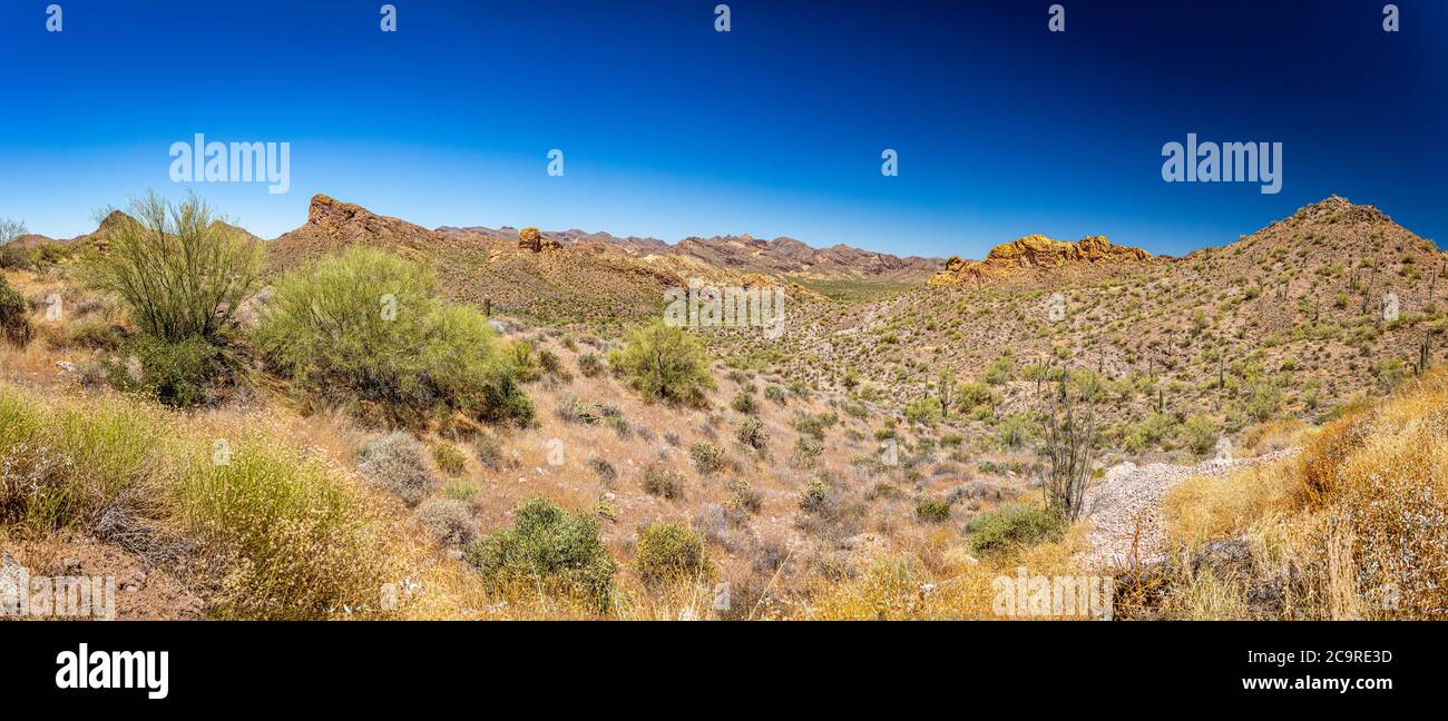 Desert views along Arizona State Rout 88, a former stagecoach route ...