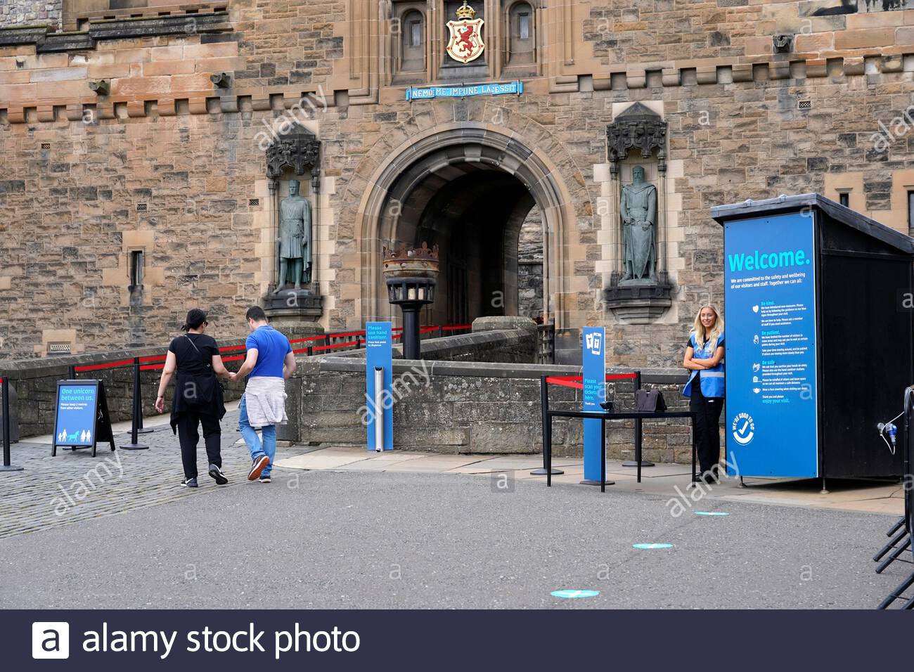 Inside edinburgh castle hi-res stock photography and images - Alamy