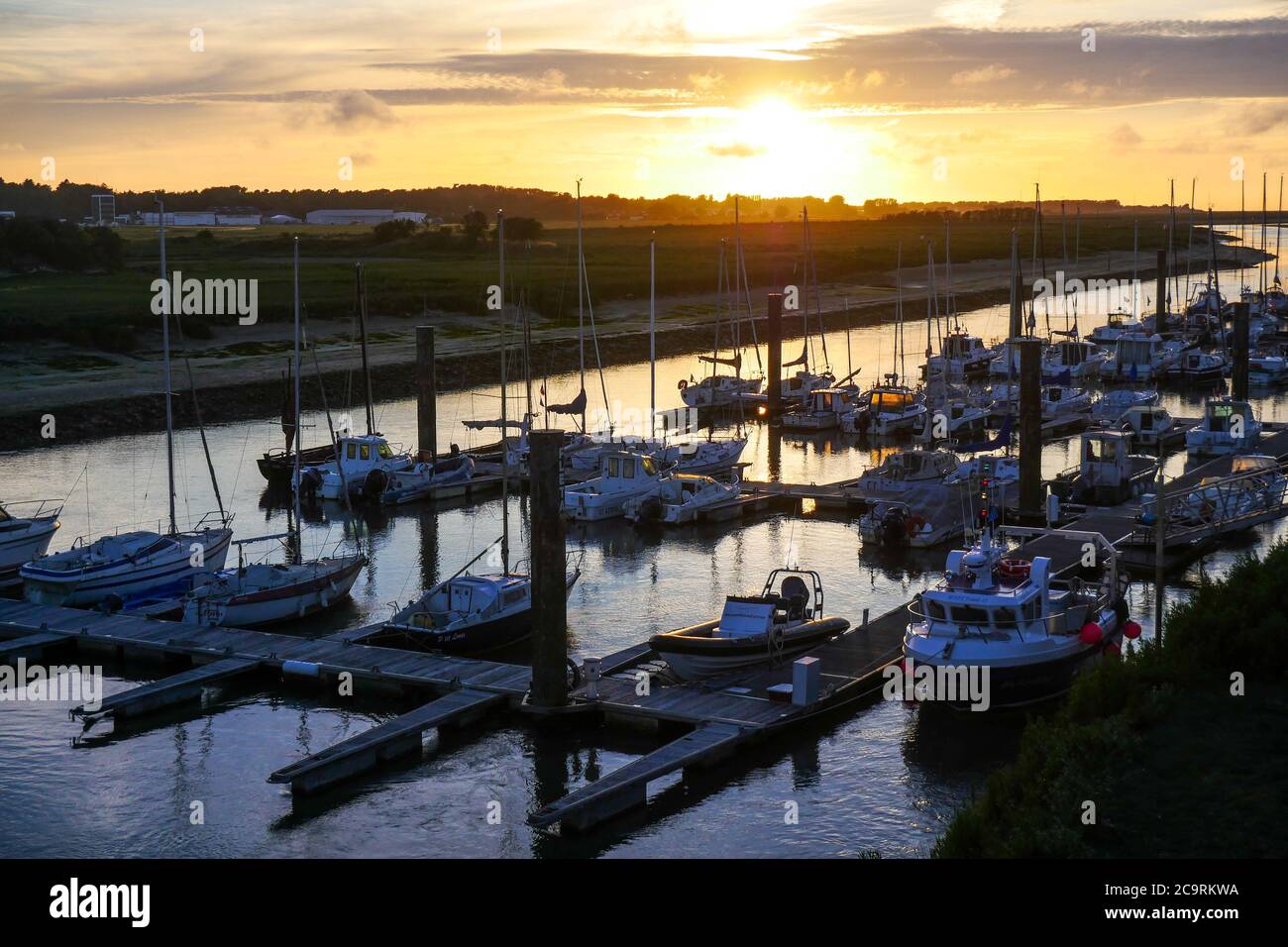 Etaples river hi-res stock photography and images - Alamy