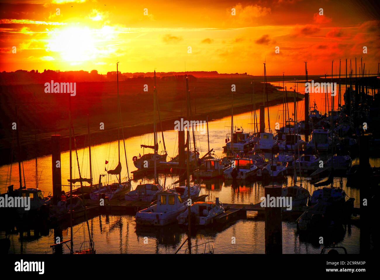 Etaples river hi-res stock photography and images - Alamy