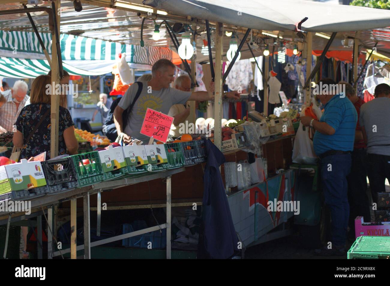 Marktstand hi-res stock photography and images - Alamy