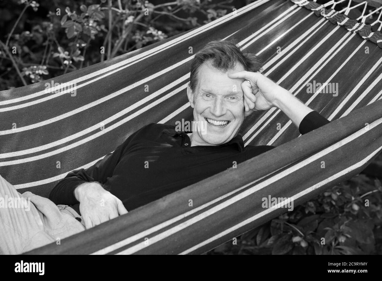 Actor Jason Flemyng, 53, photographed with social distancing during ...