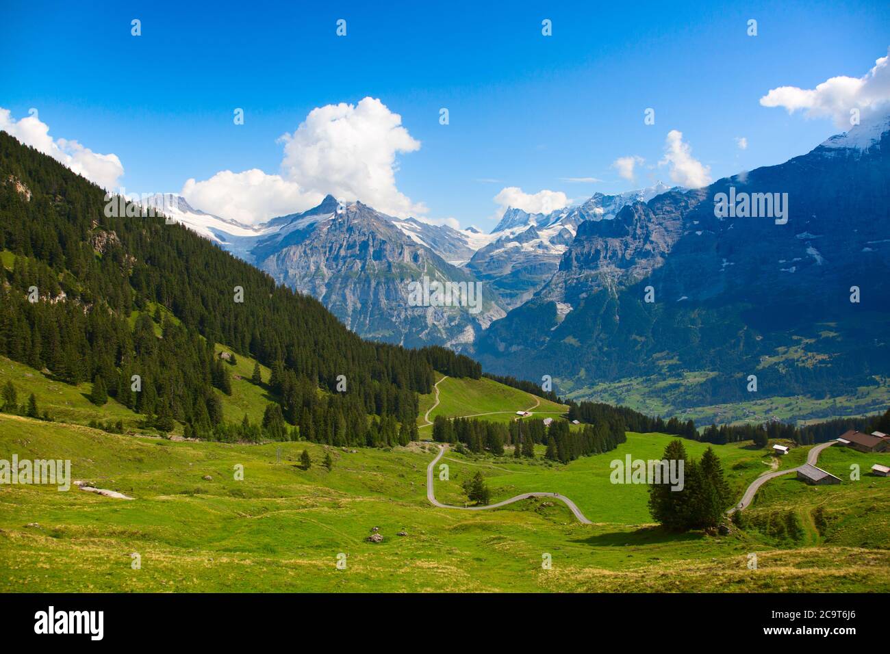 Hiking in the swiss alps: High alpine route above Grindelwald (Jungfrau ...