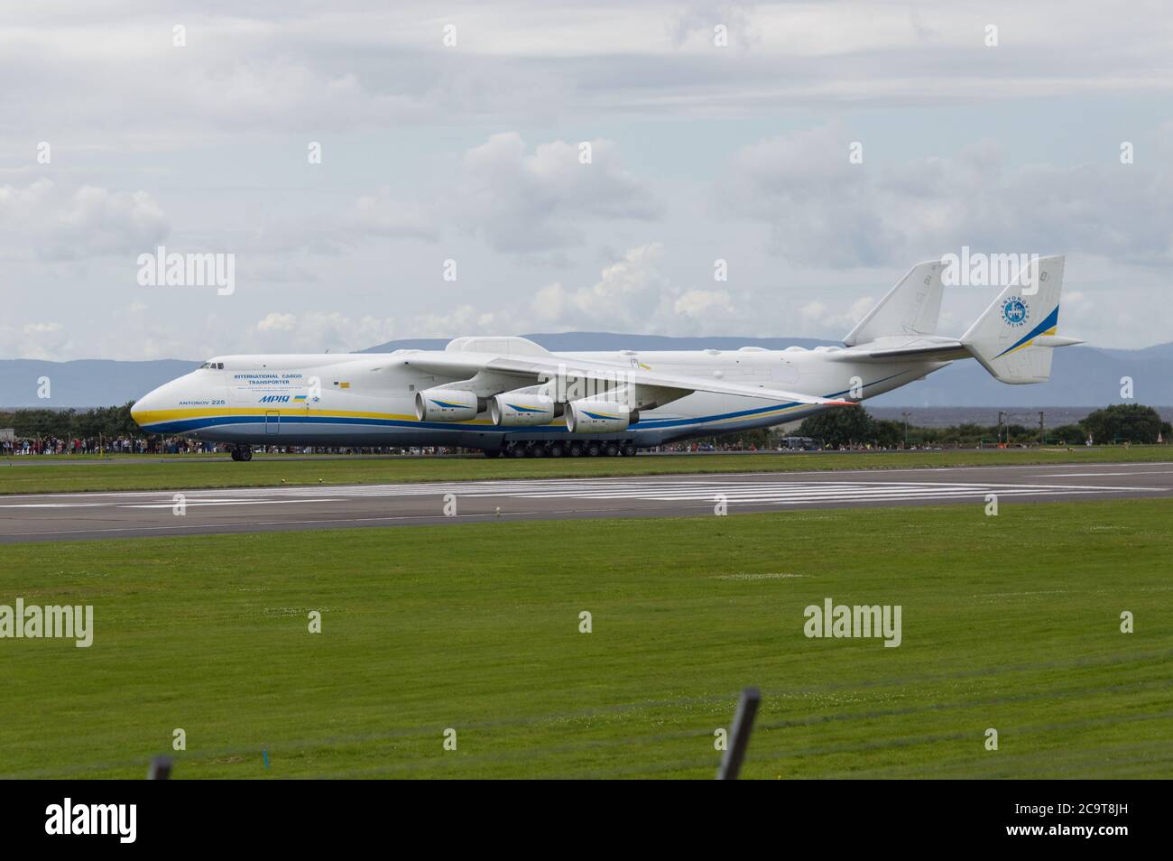 Russian cargo behemoth plane in scotland hi-res stock photography and ...