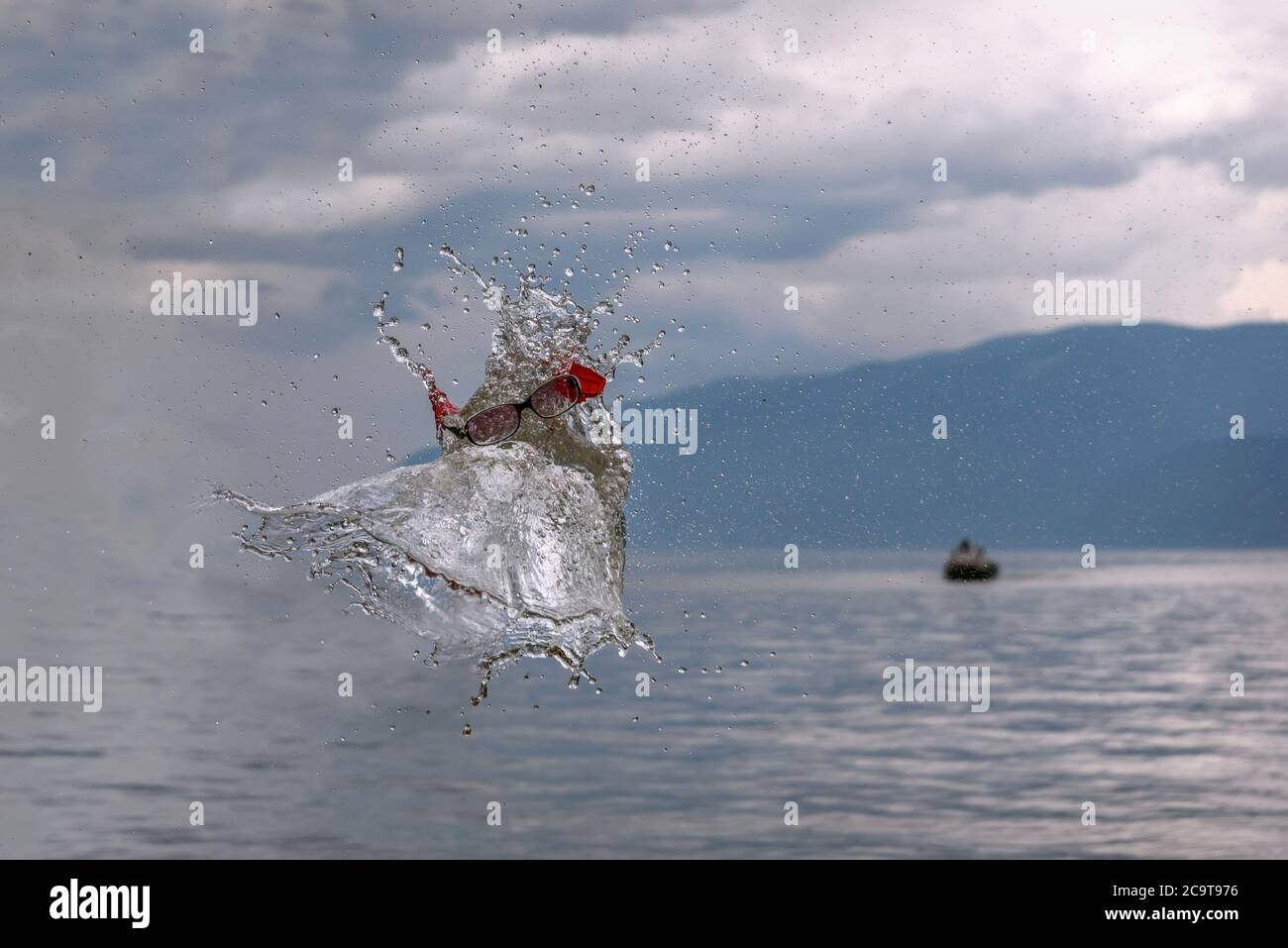 Water splash in a mountain lake hi-res stock photography and images - Alamy