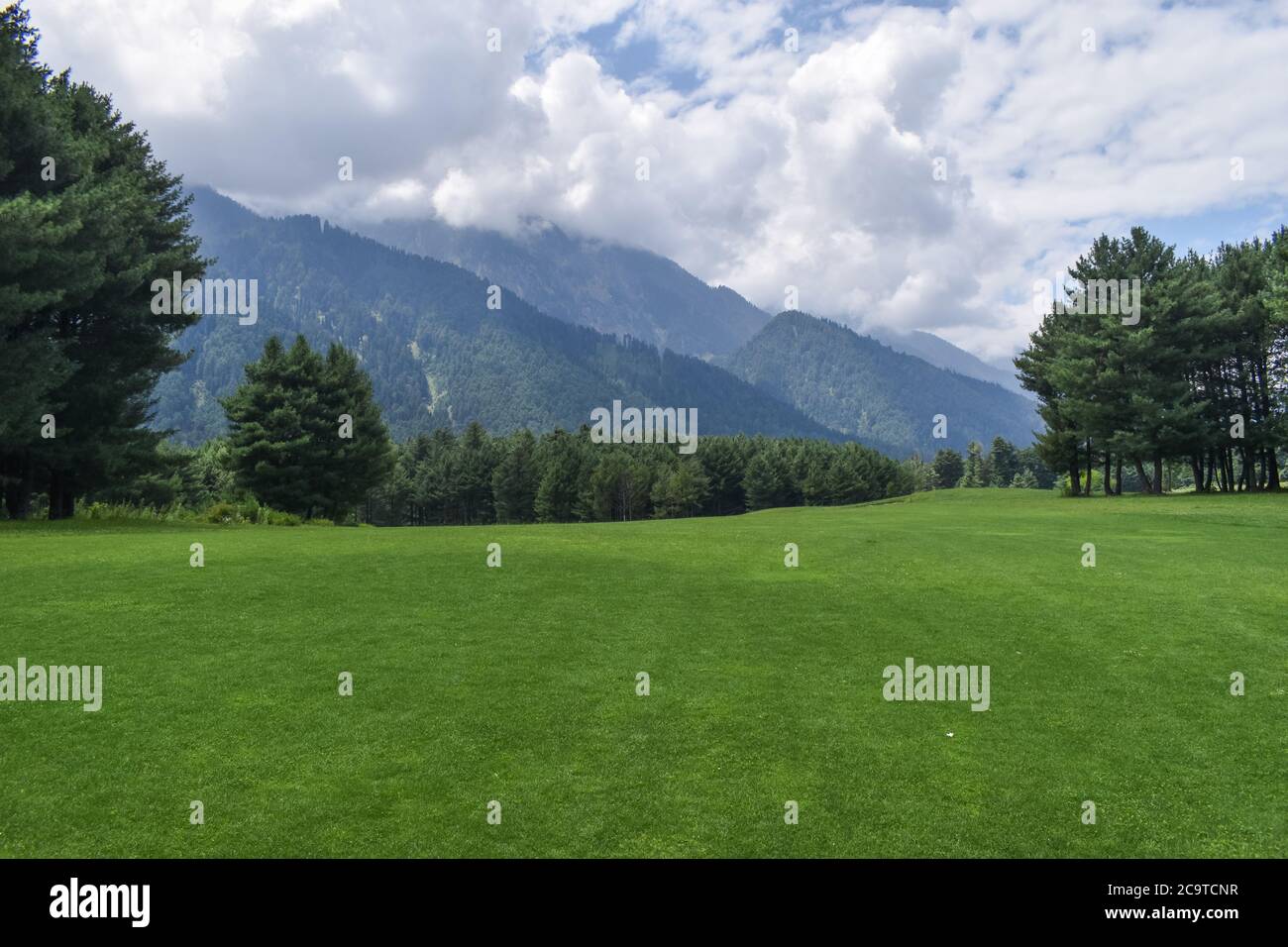 Eye catching view hi-res stock photography and images - Alamy