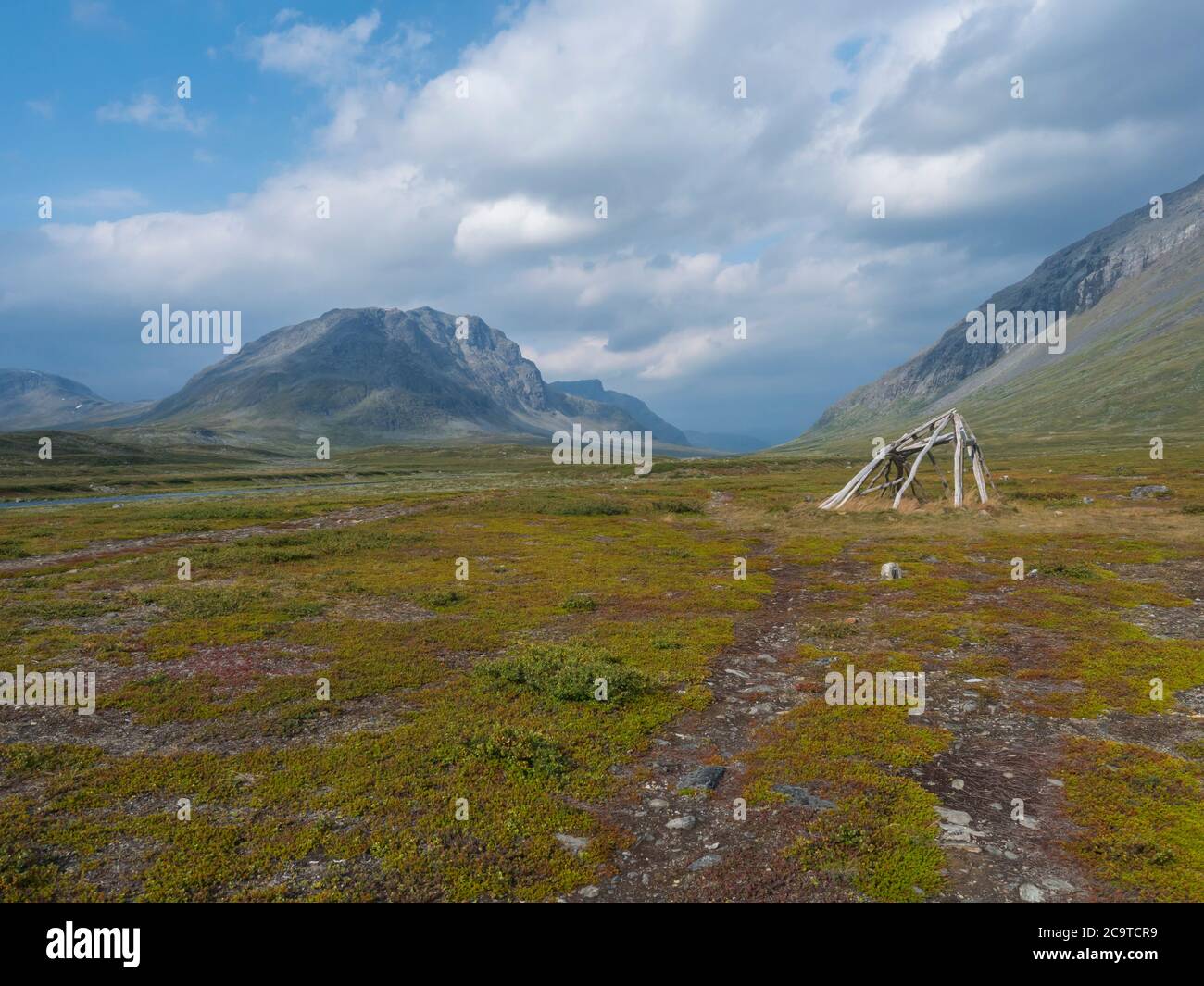 Beautiful northern landscape with Kungsleden hiking trail path and ...