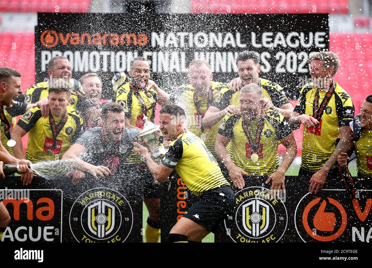 Harrogate towns josh falkingham lifts trophy hi-res stock photography ...