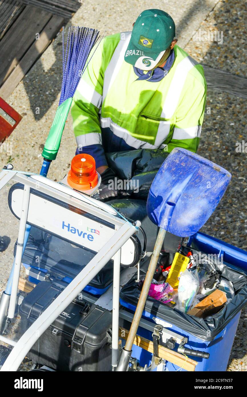 Service de nettoyage hi-res stock photography and images - Alamy