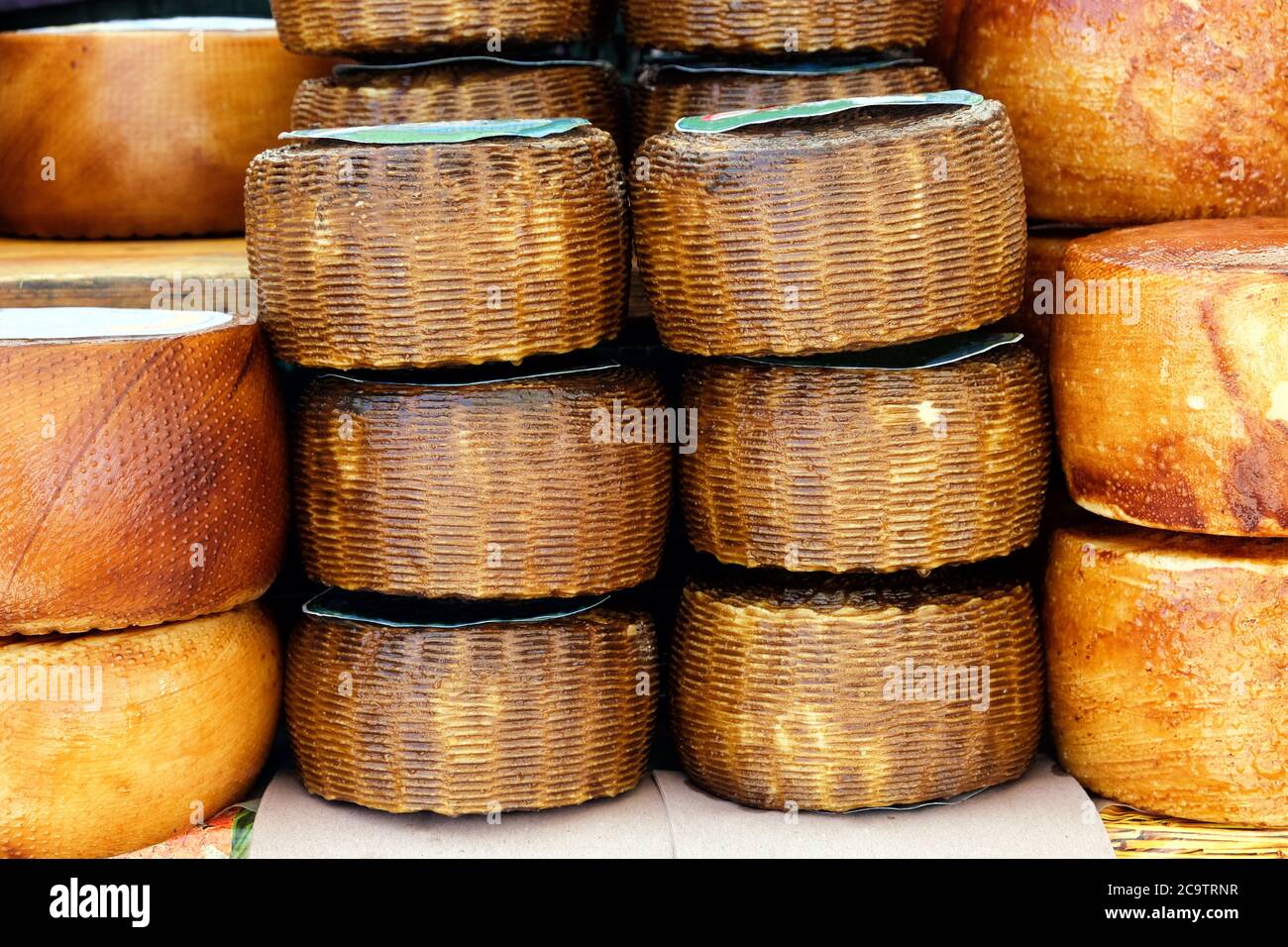 Round forms hi-res stock photography and images - Alamy