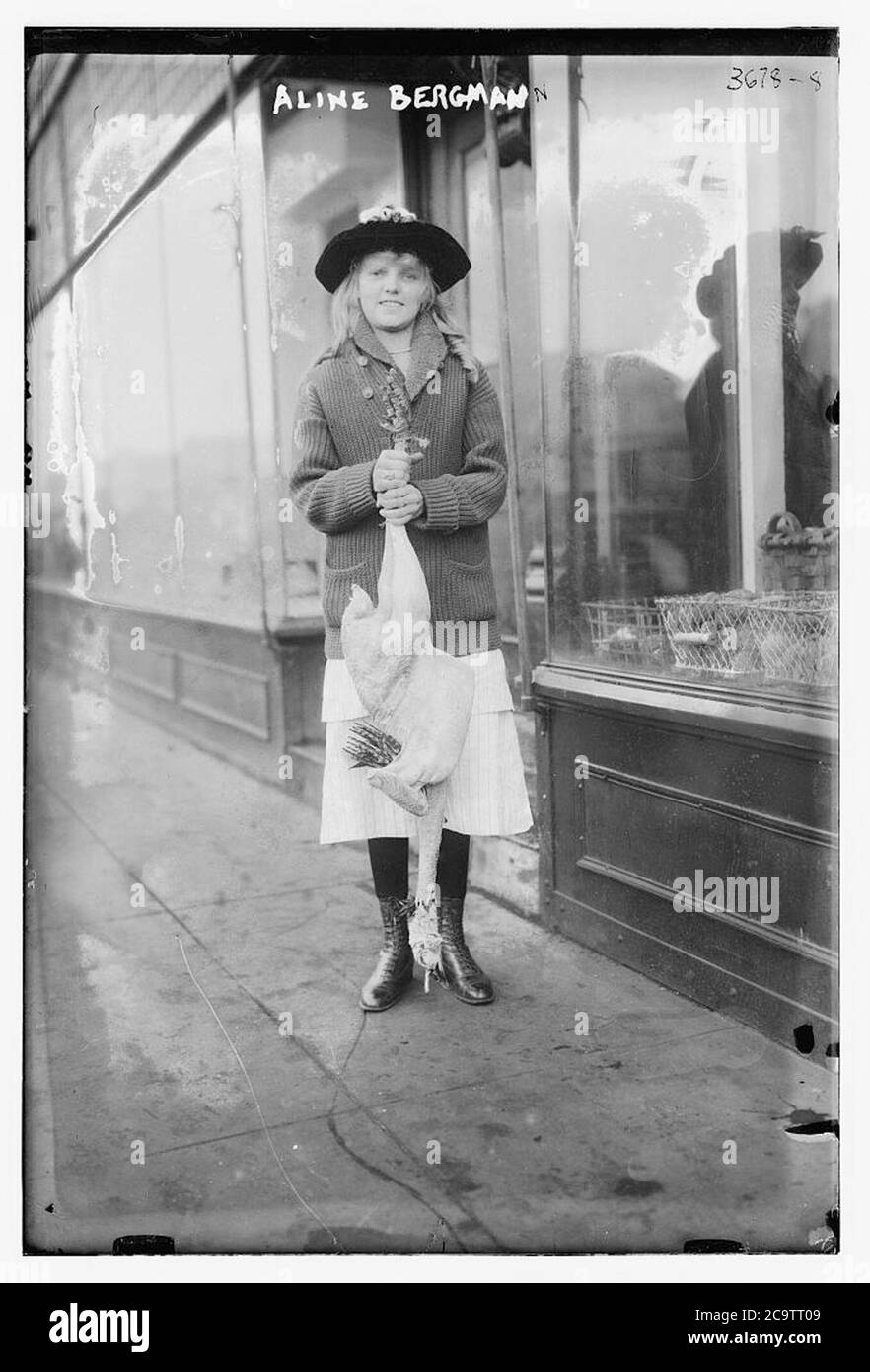 Aline brown Black and White Stock Photos & Images - Alamy