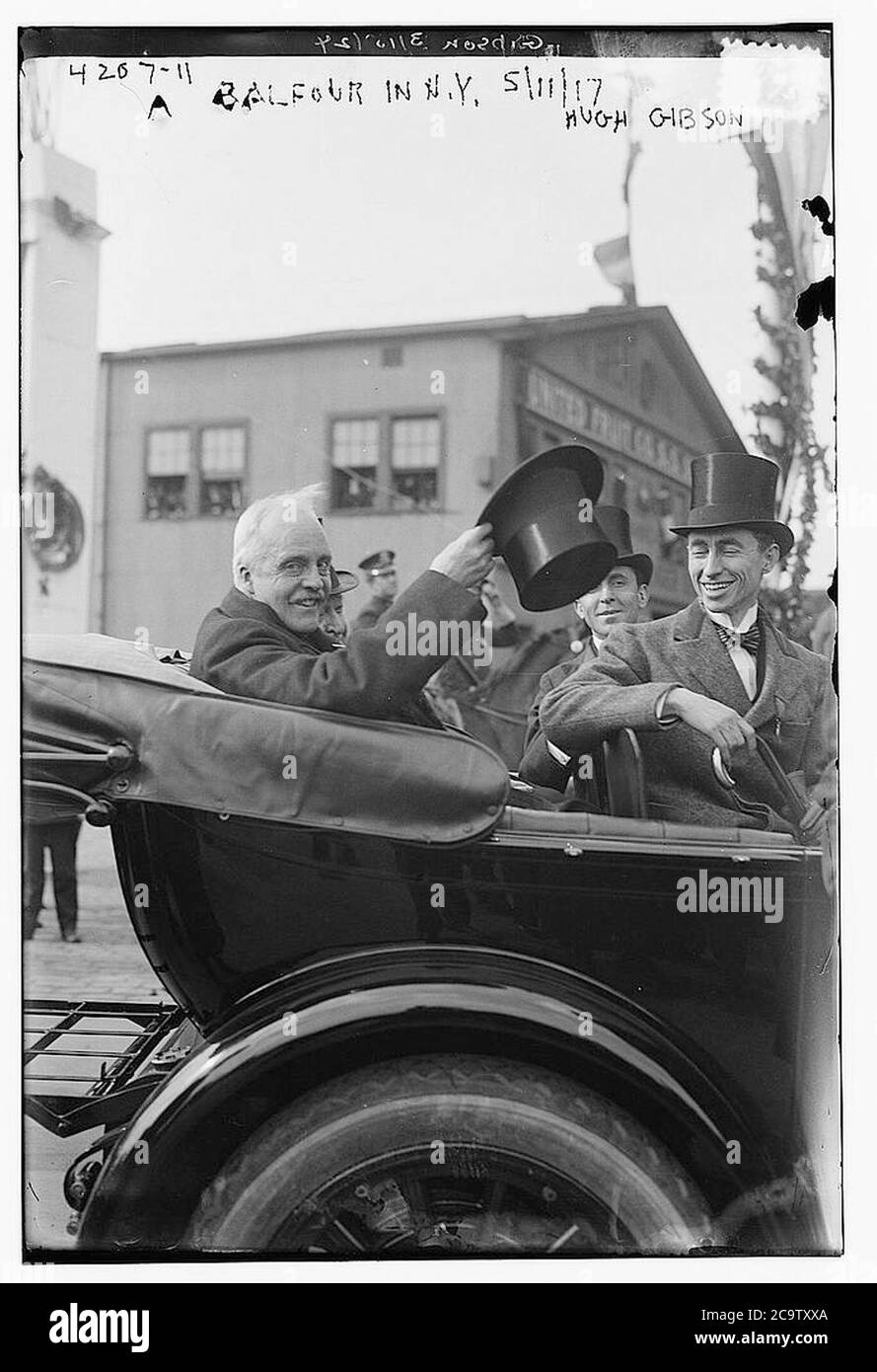 Hugh gibson art hi-res stock photography and images - Alamy
