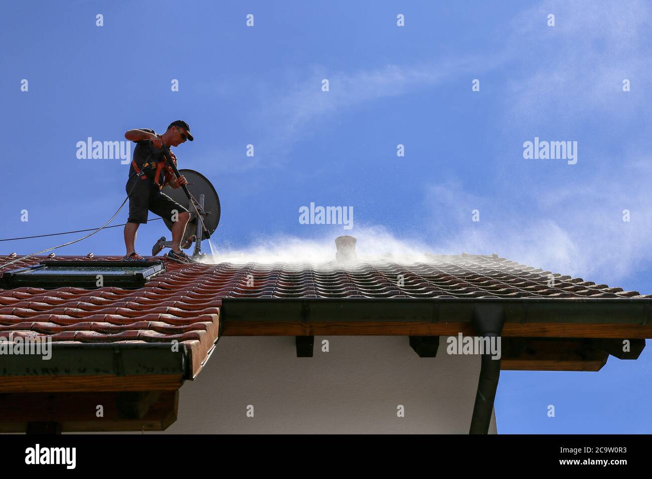 Cleaning roof hi-res stock photography and images - Alamy
