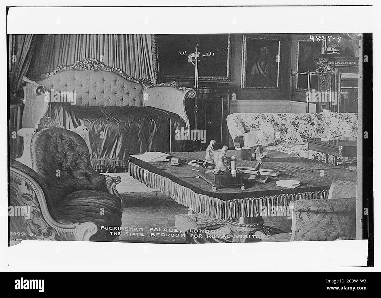 Royal state bedroom hi-res stock photography and images - Alamy