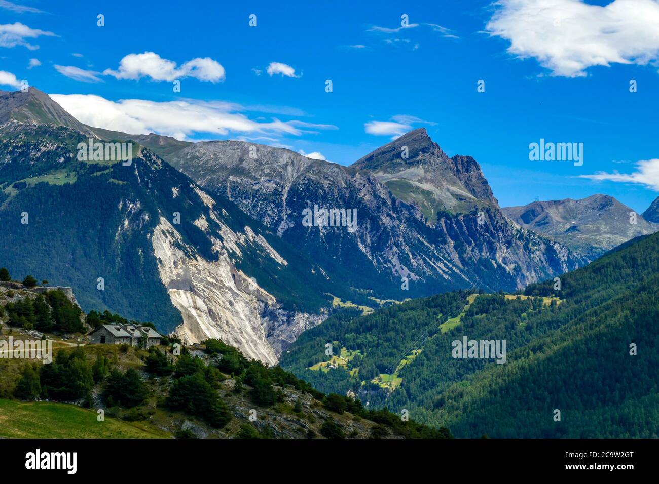 Th Ambin Vally with its spectacular rockslides, rockfall, rockfalls ... Th Ambin Vally with its spectacular rockslides, rockfall, rockfalls ...